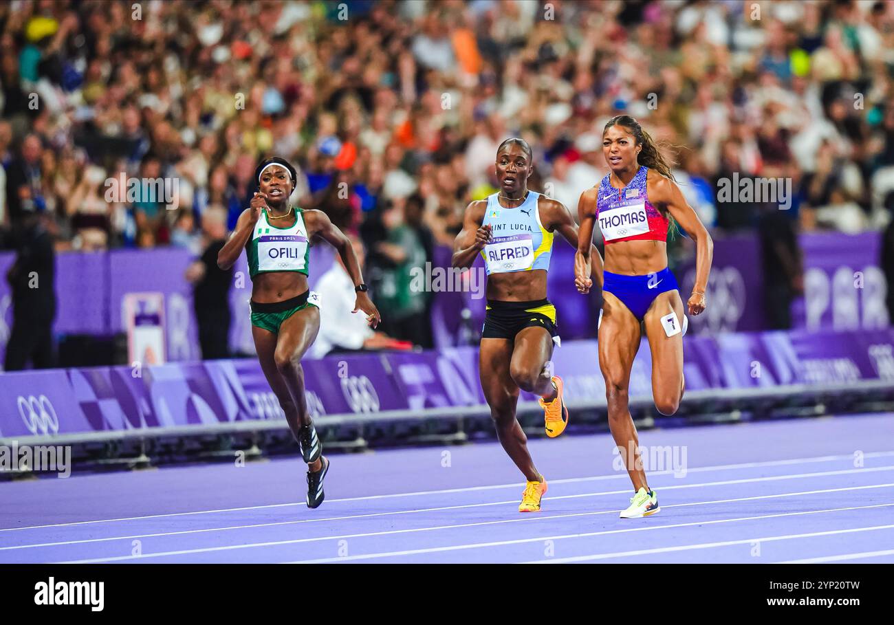 Gabrielle Thomas winning in the 200 meters relay at the Paris 2024 ...