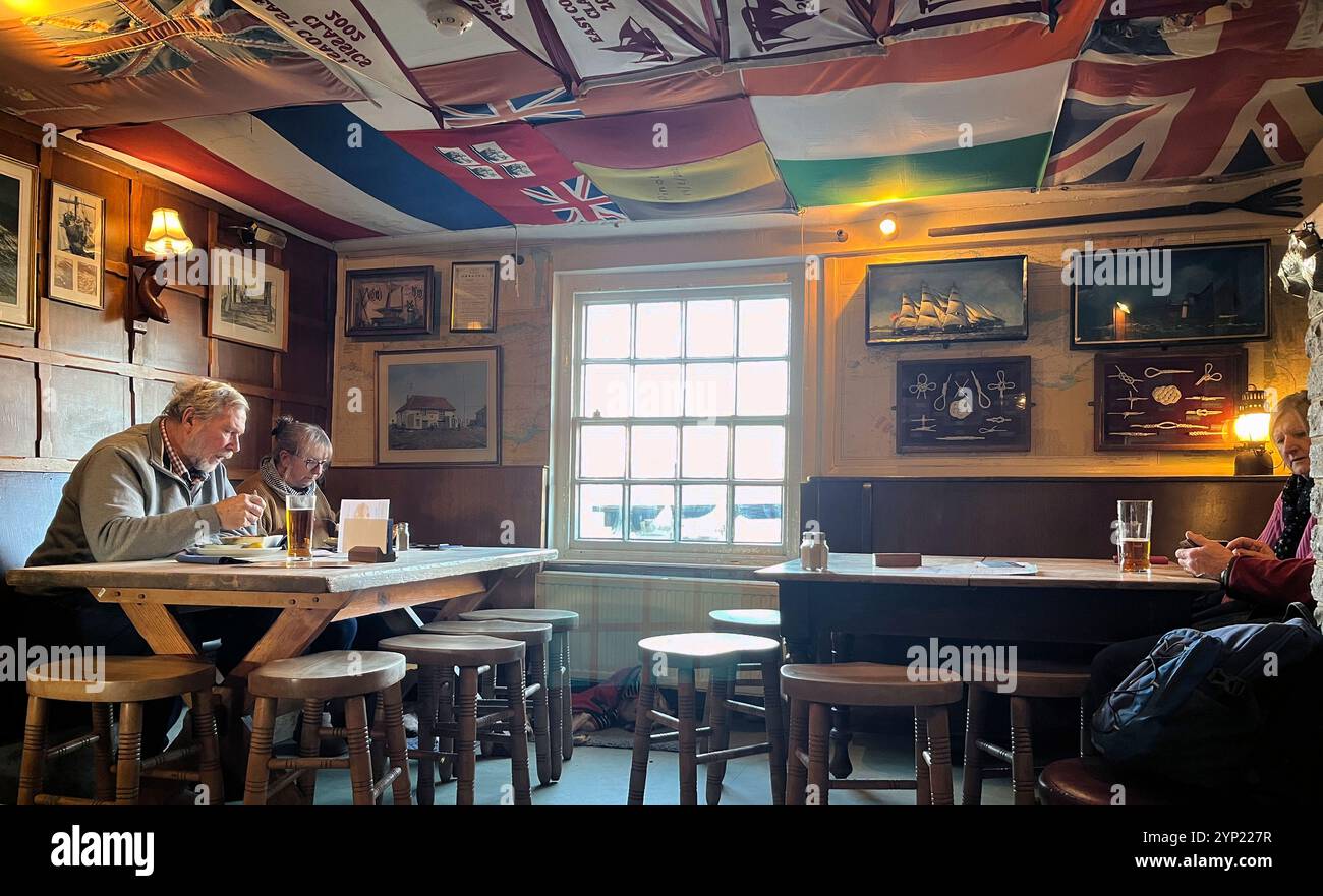 Inside pub suffolk hi-res stock photography and images - Alamy