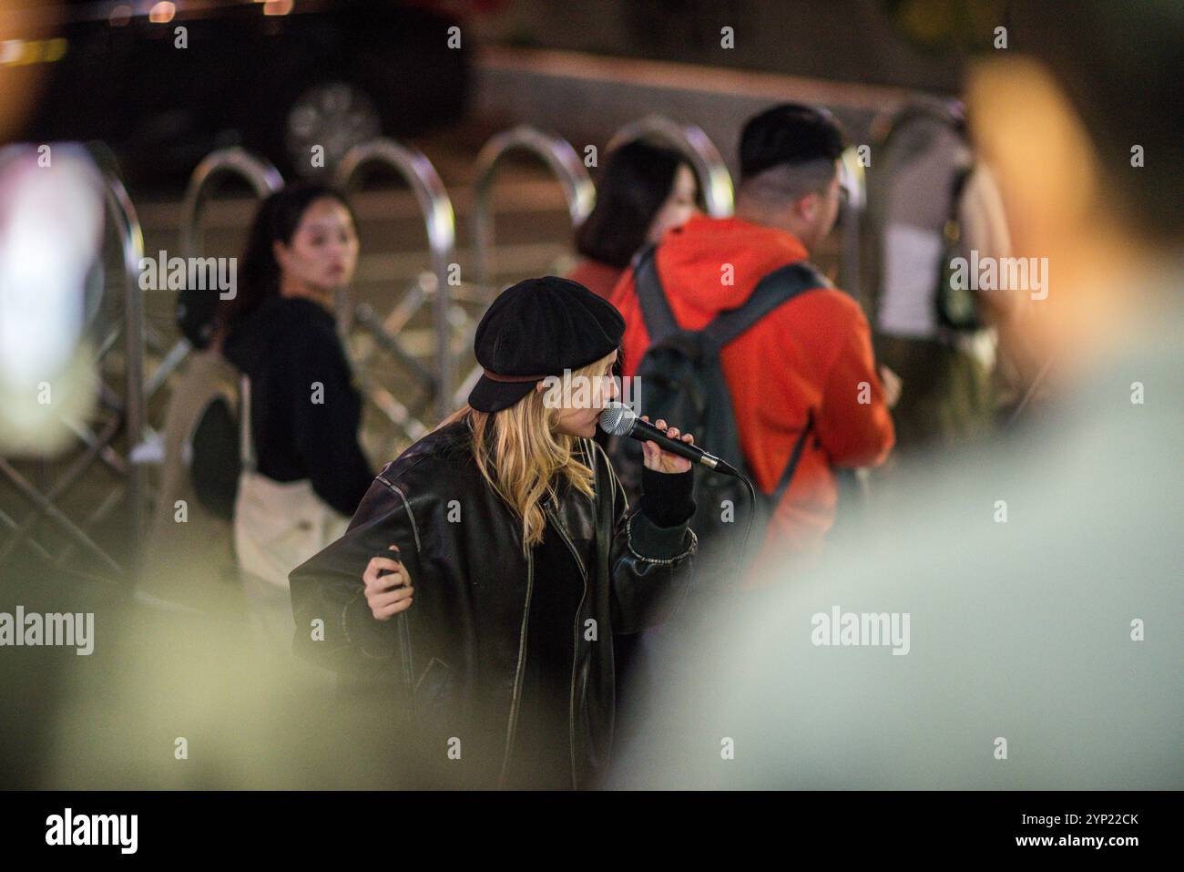 Kpop concert asia hi-res stock photography and images - Alamy