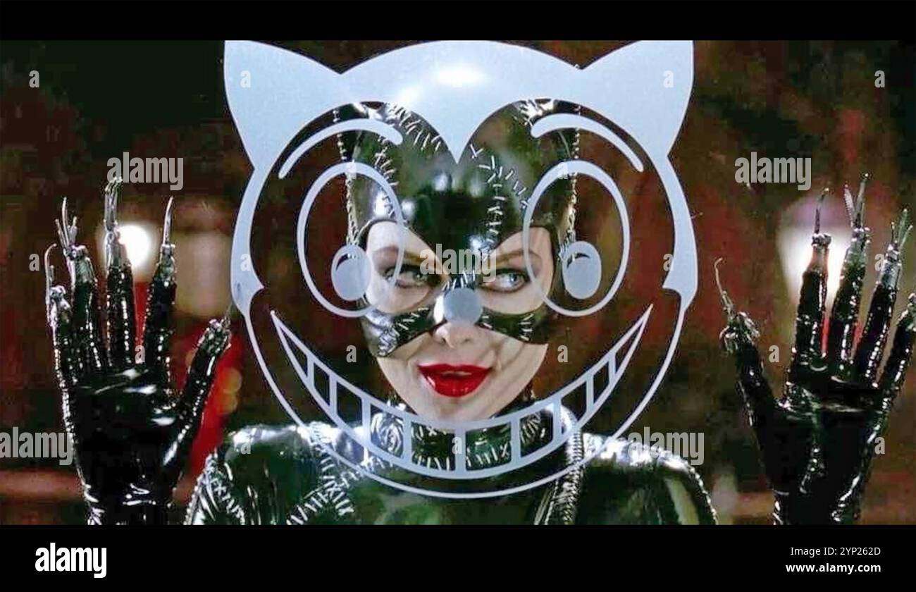 BATMAN RETURNS 1992 Warner Bros. film with Michelle Pfeiffer as Selina ...