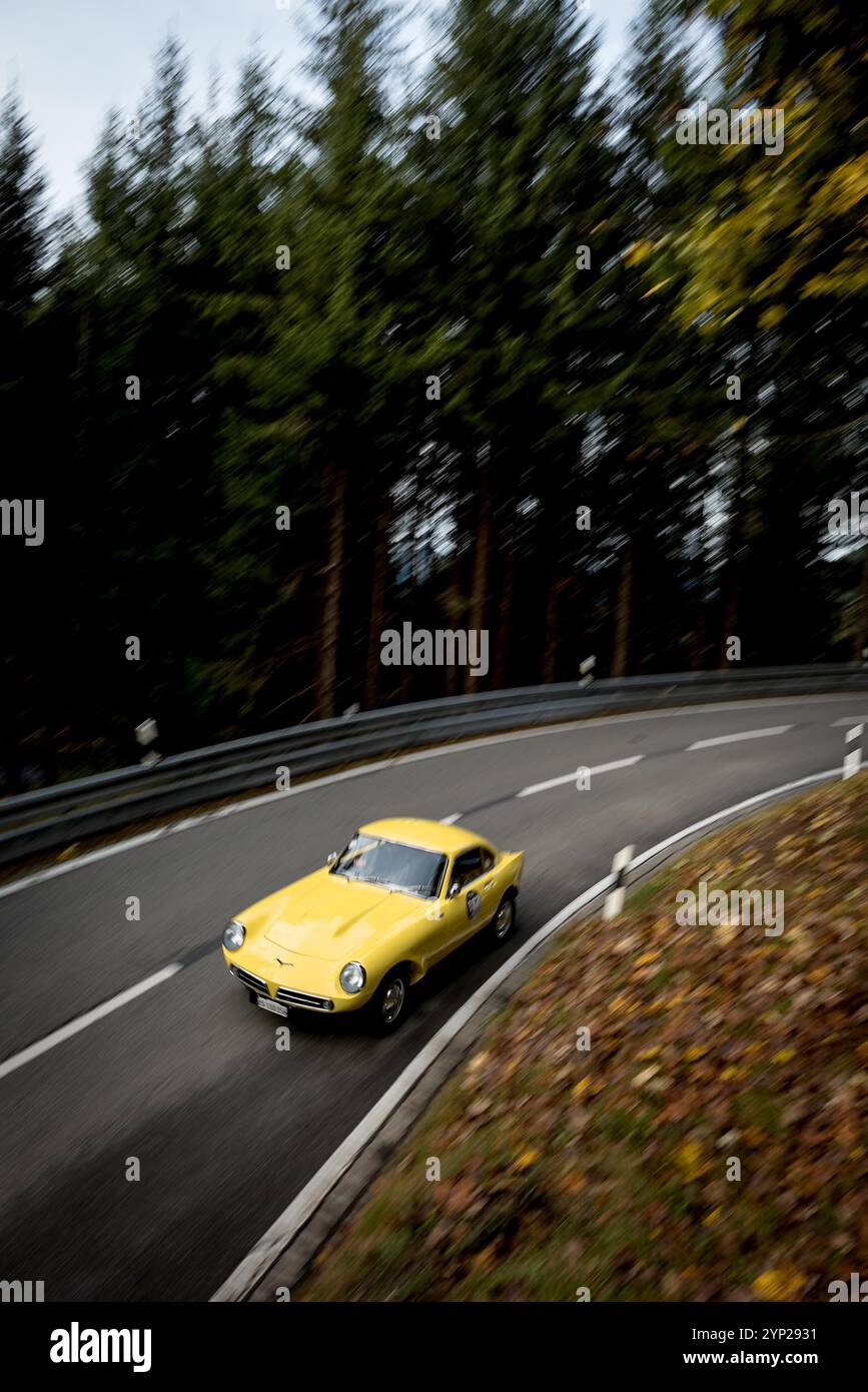 Gsm cars hi-res stock photography and images - Alamy