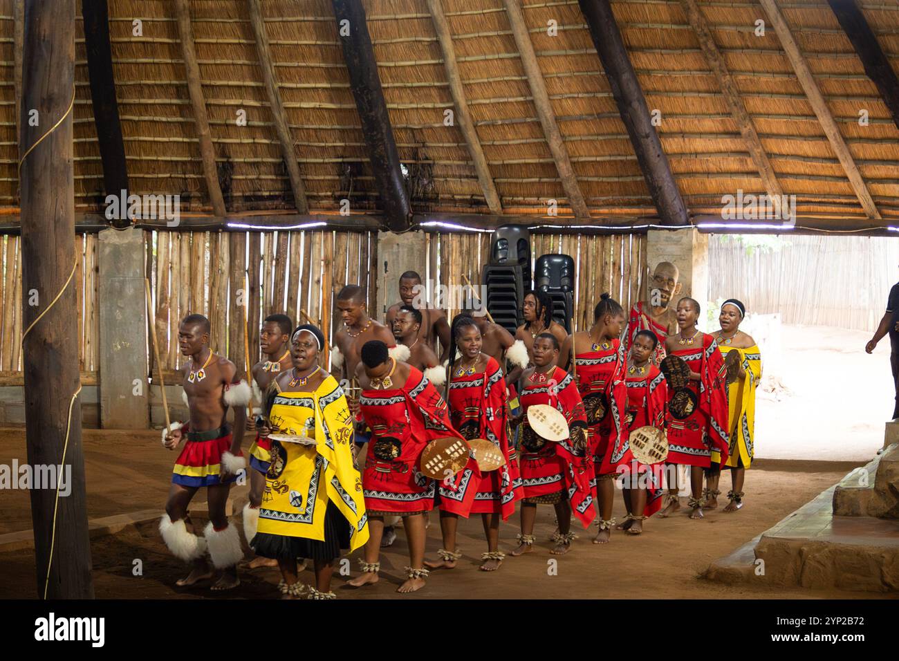 Traditional Swazi dance display by troupe Stock Photo - Alamy