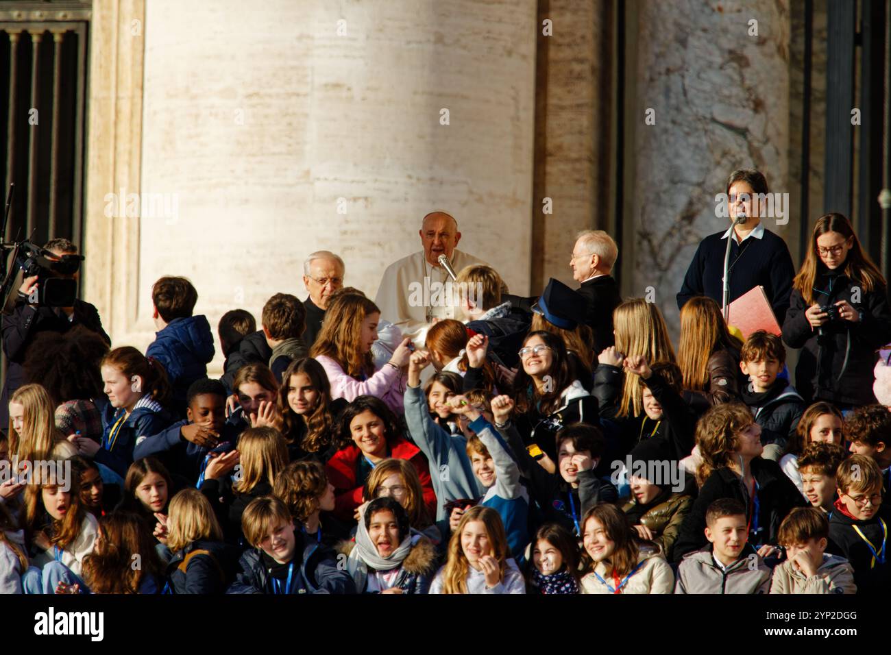 Pope Francis blessing faithful during a public event at St Peter's ...
