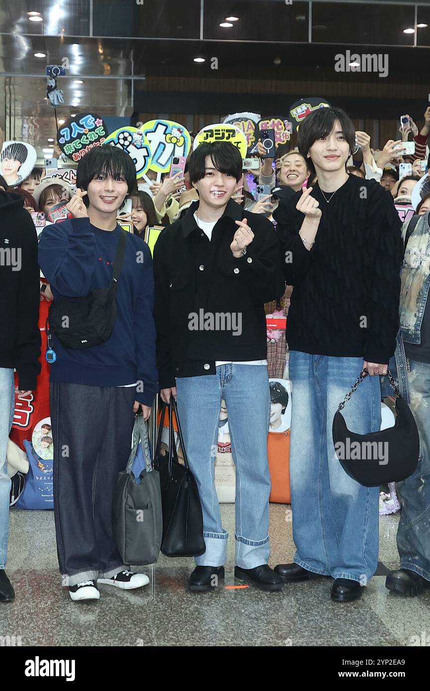TAIPEI, CHINA - NOVEMBER 28, 2024 - Fans greet Japanese band ...