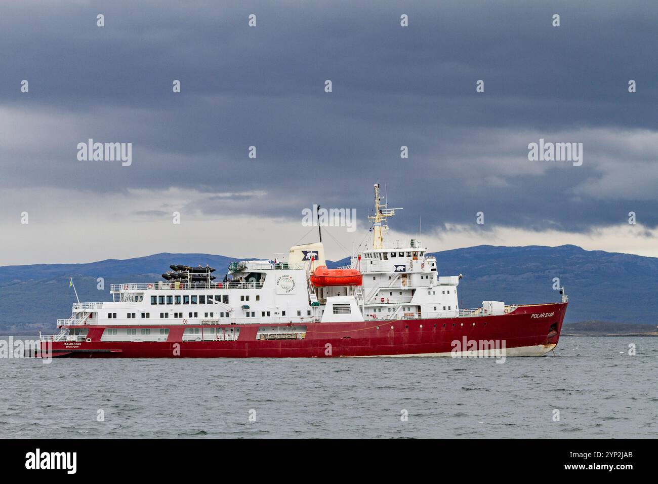 Expedition ship Polar Star operating from Ushuaia, Argentina to the ...