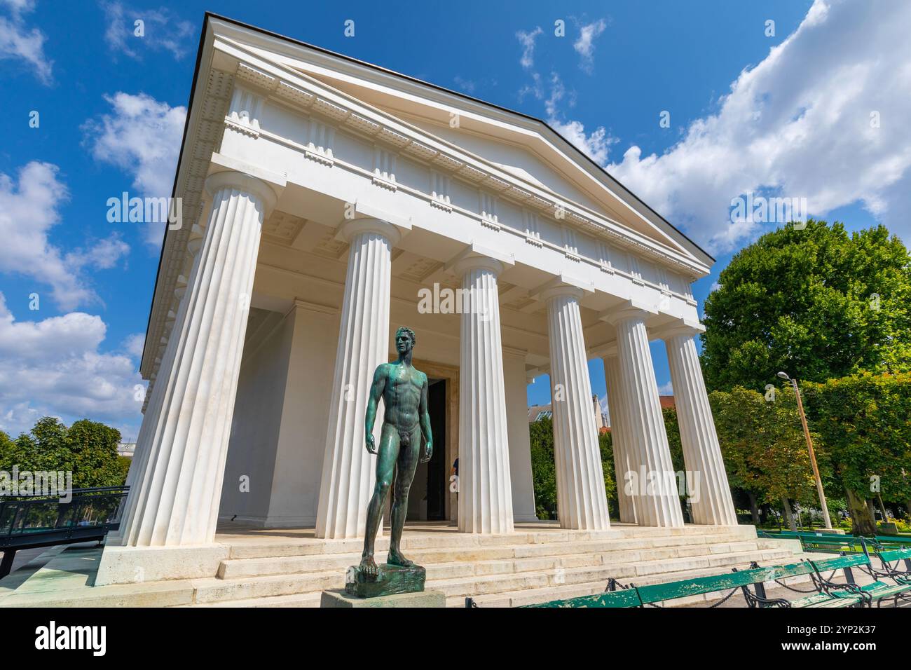 Bronze statue and Theseus Temple, Volksgarten, Vienna, Austria, Europe ...