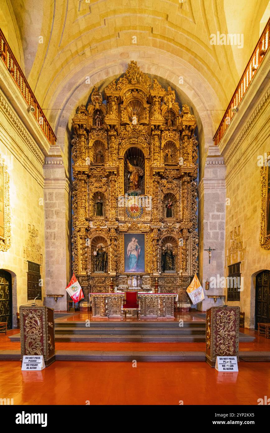 Altar mural ornate hi-res stock photography and images - Alamy