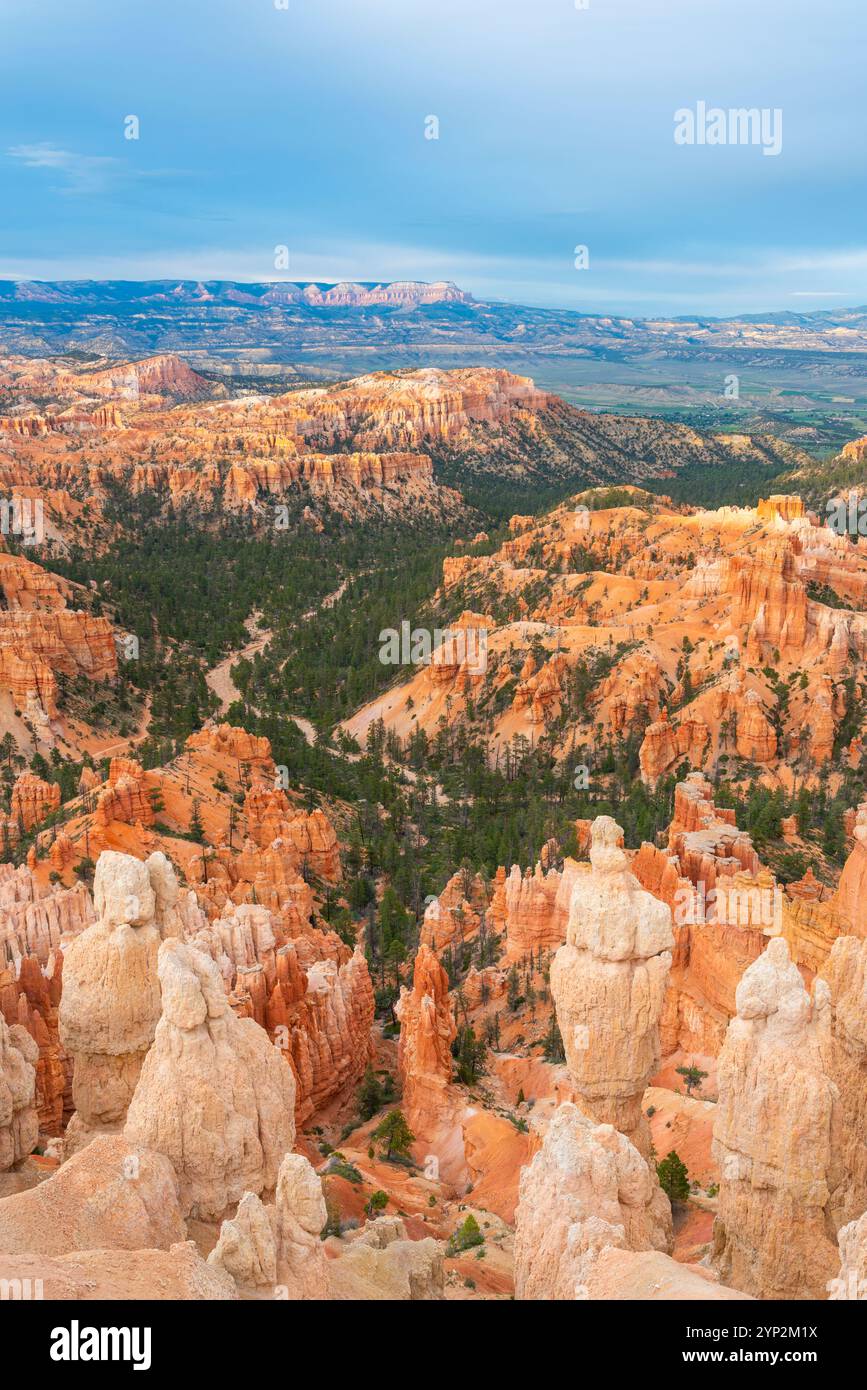 Bryce Canyon amphitheater, Inspiration Point, Bryce Canyon National ...