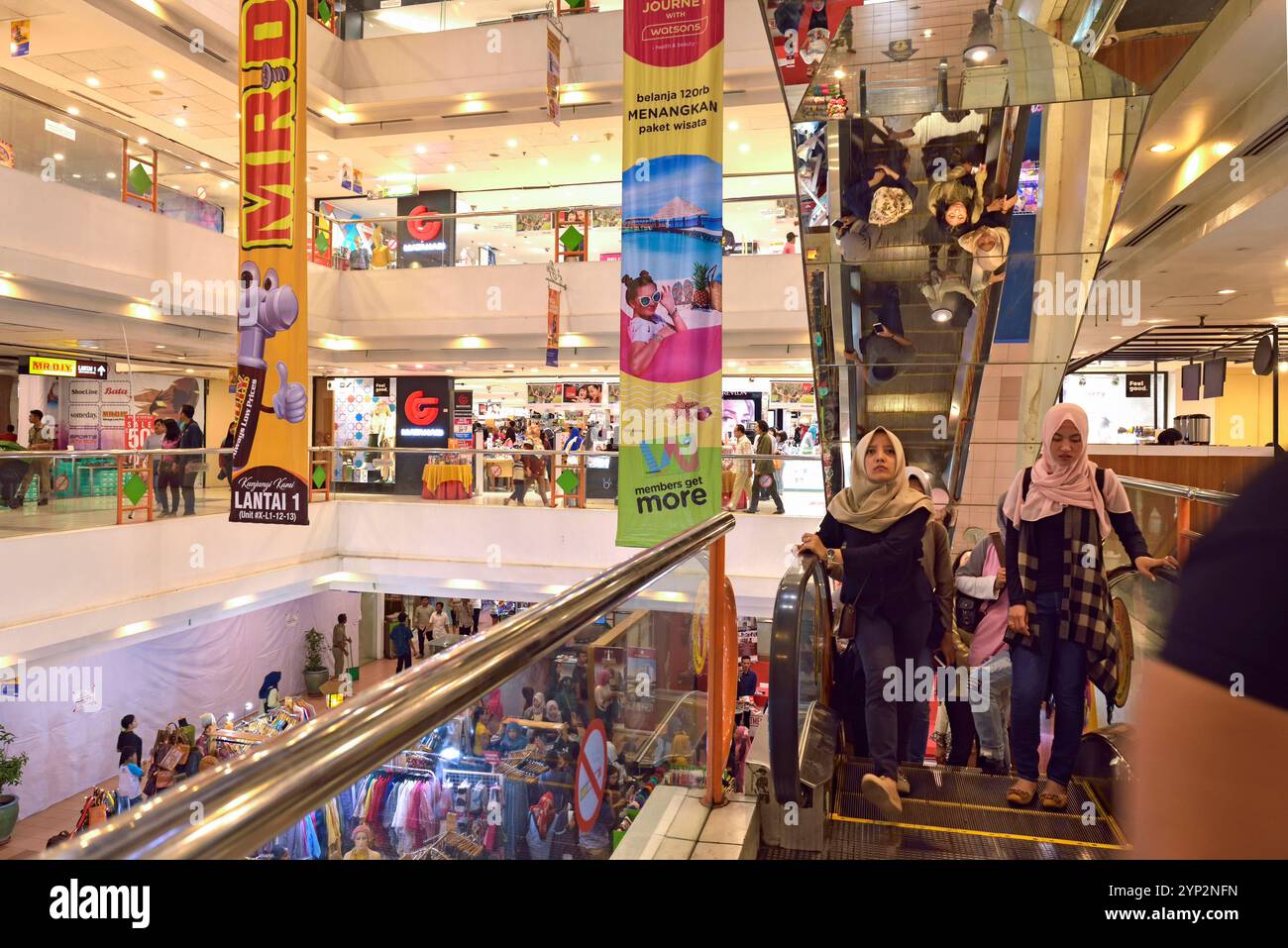 Shopping mall on Malioboro Street, major shopping street, Yogyakarta ...