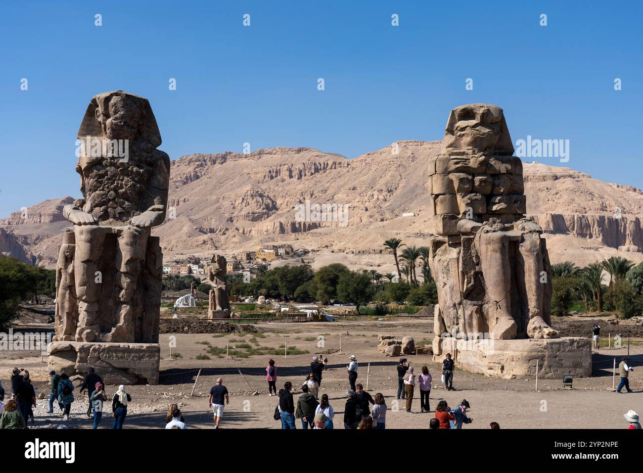 Colossi of Memnon, UNESCO World Heritage Site, Thebes, Luxor, Egypt ...