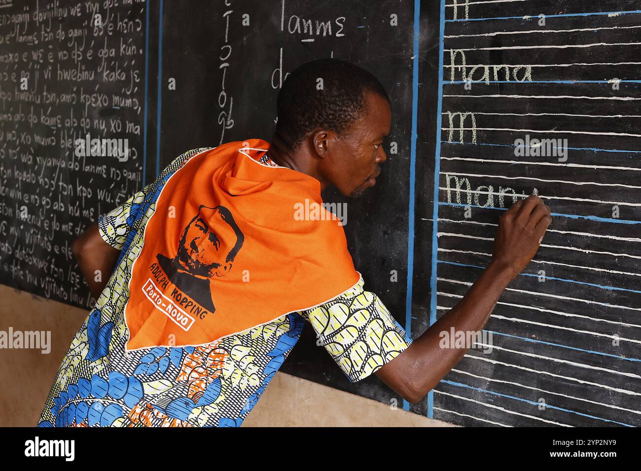 West african culture program hi-res stock photography and images - Alamy