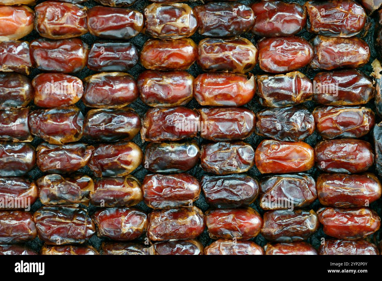 Fresh dates displayed local hi-res stock photography and images - Alamy