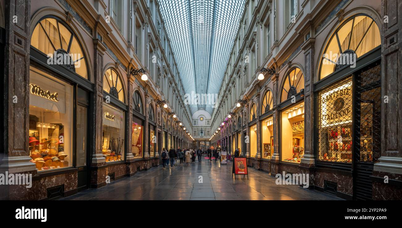 Storefronts brussels hi-res stock photography and images - Alamy