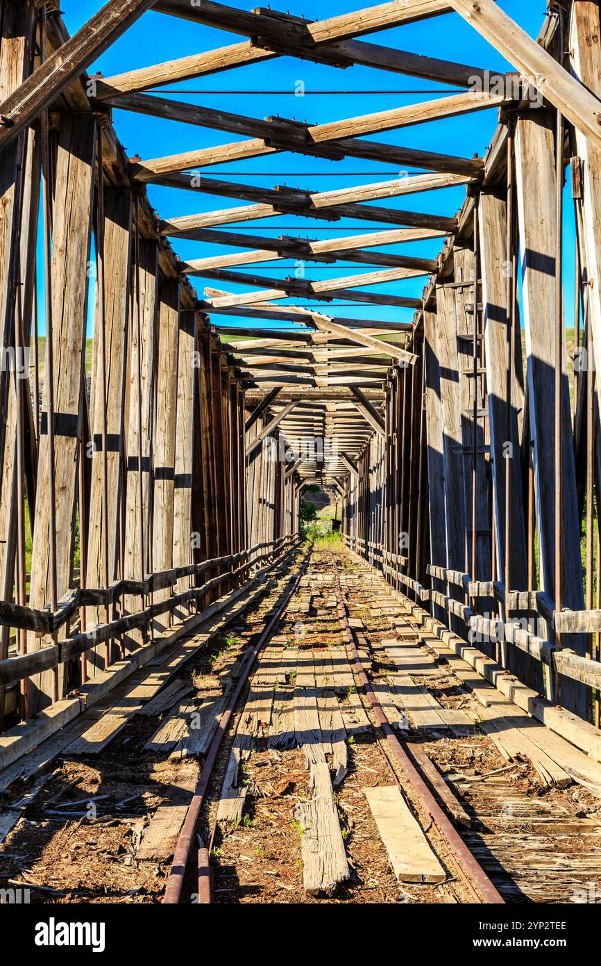 Long narrow wooden bridge hi-res stock photography and images - Alamy
