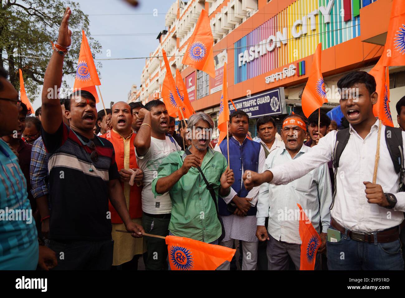 Members of 'Bangiya Hindu Jagaran Manch, ' a non-political group, held ...
