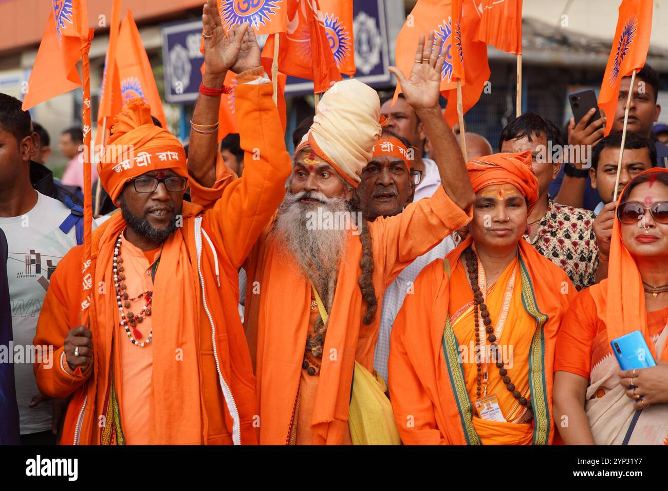 Members of 'Bangiya Hindu Jagaran Manch, ' a non-political group, held ...