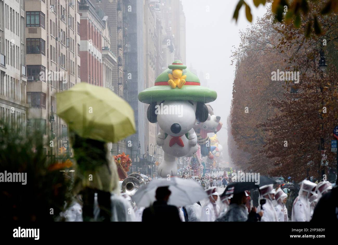 New York, United States. 28th Nov, 2024. The Beagle Scout Snoopy and ...