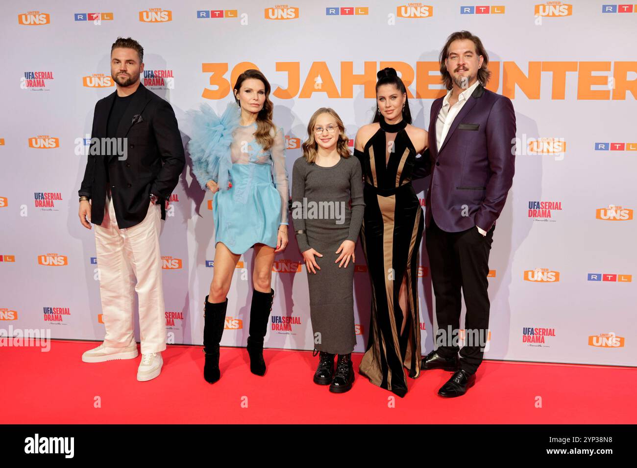 Benjamin Heinrich, Tabea Heynig, Sophia Gül, Valea Katharina Scalabrino ...