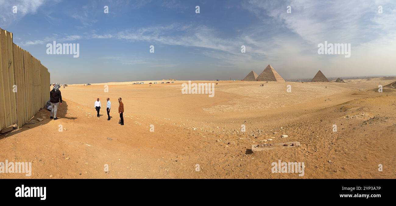 Kairo Ägypten, 20241124, Pyramiden, Giza, Gizeh *** Cairo Egypt ...