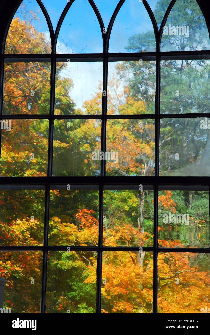 Colorful window frames hi-res stock photography and images - Alamy