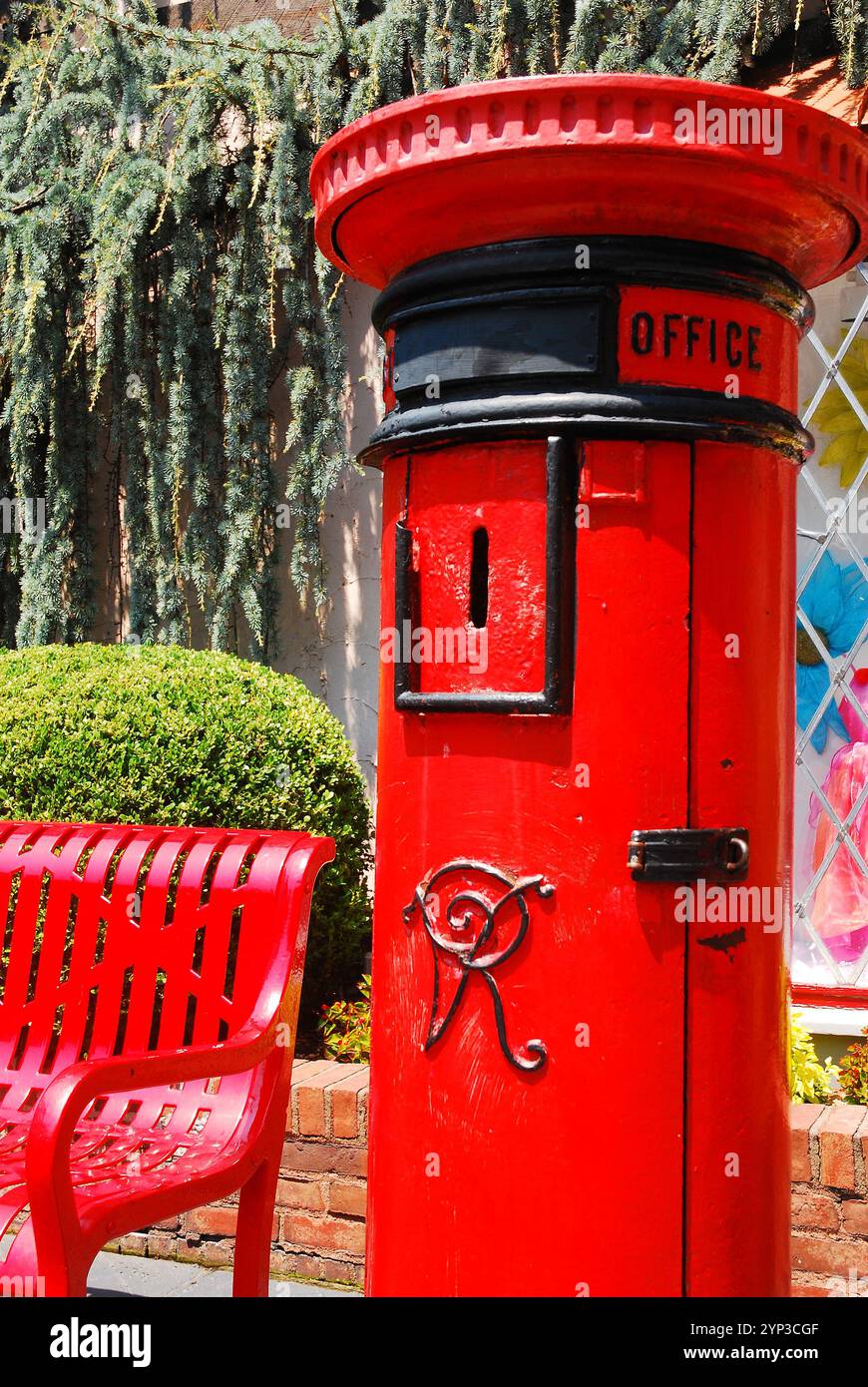 Pillar box hi-res stock photography and images - Alamy