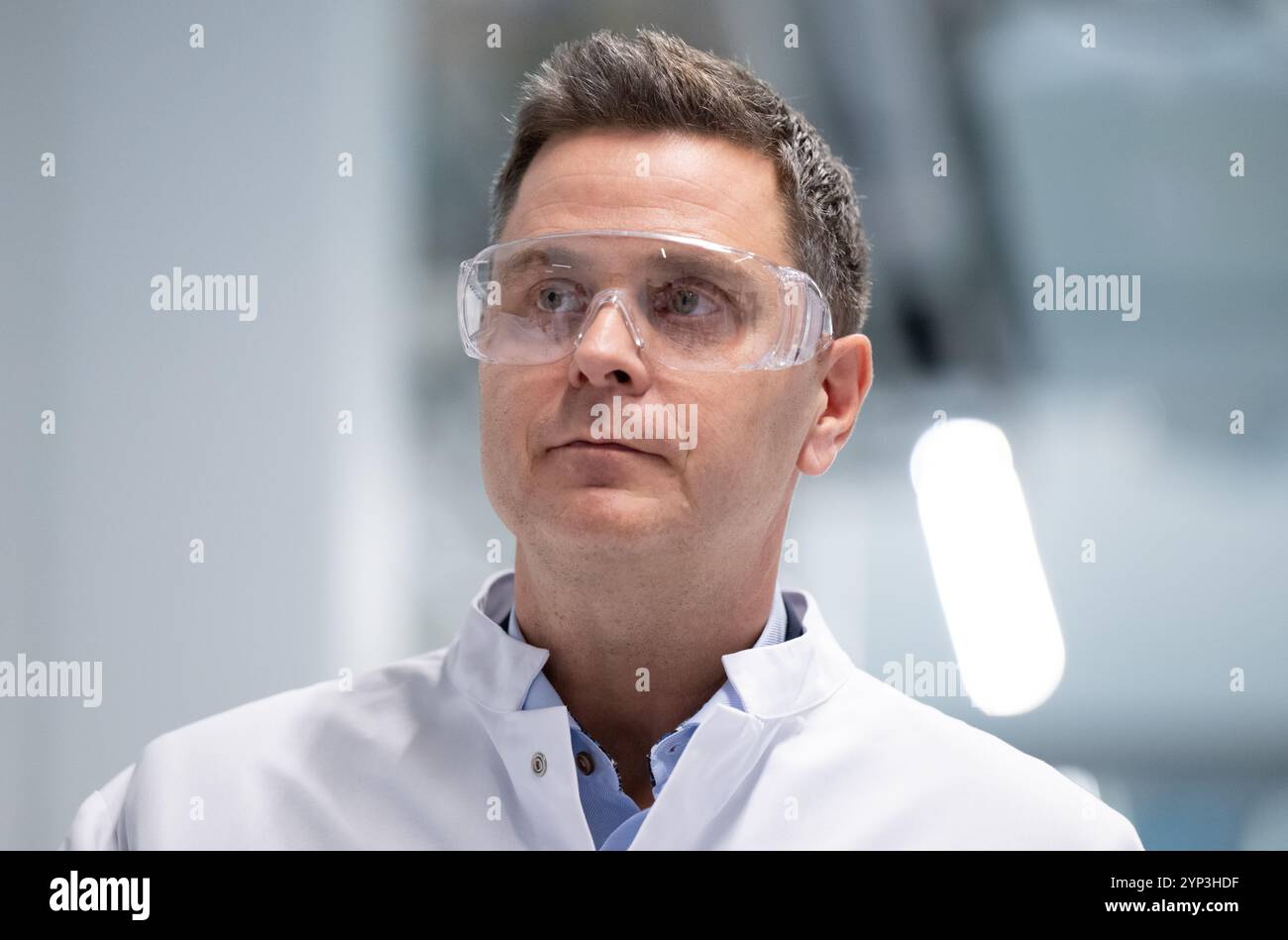 Penzberg, Germany. 28th Nov, 2024. Thomas Schinecker, CEO of the Roche ...
