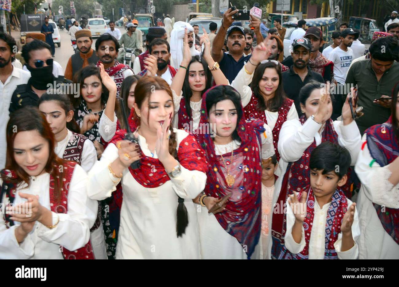 Sindhi culture hi-res stock photography and images - Alamy