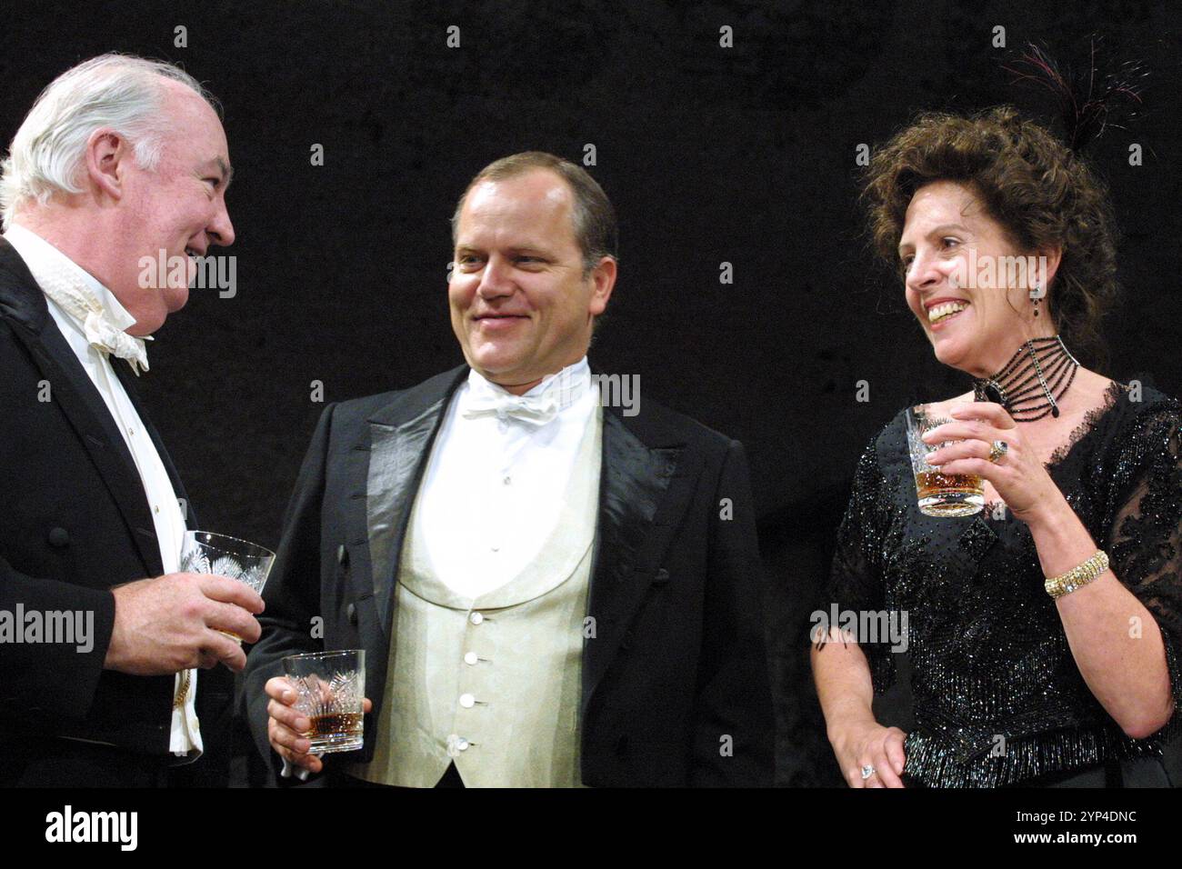 l-r: David Calder (Ben Hubbard), Matthew Marsh (Oscar Hubbard ...