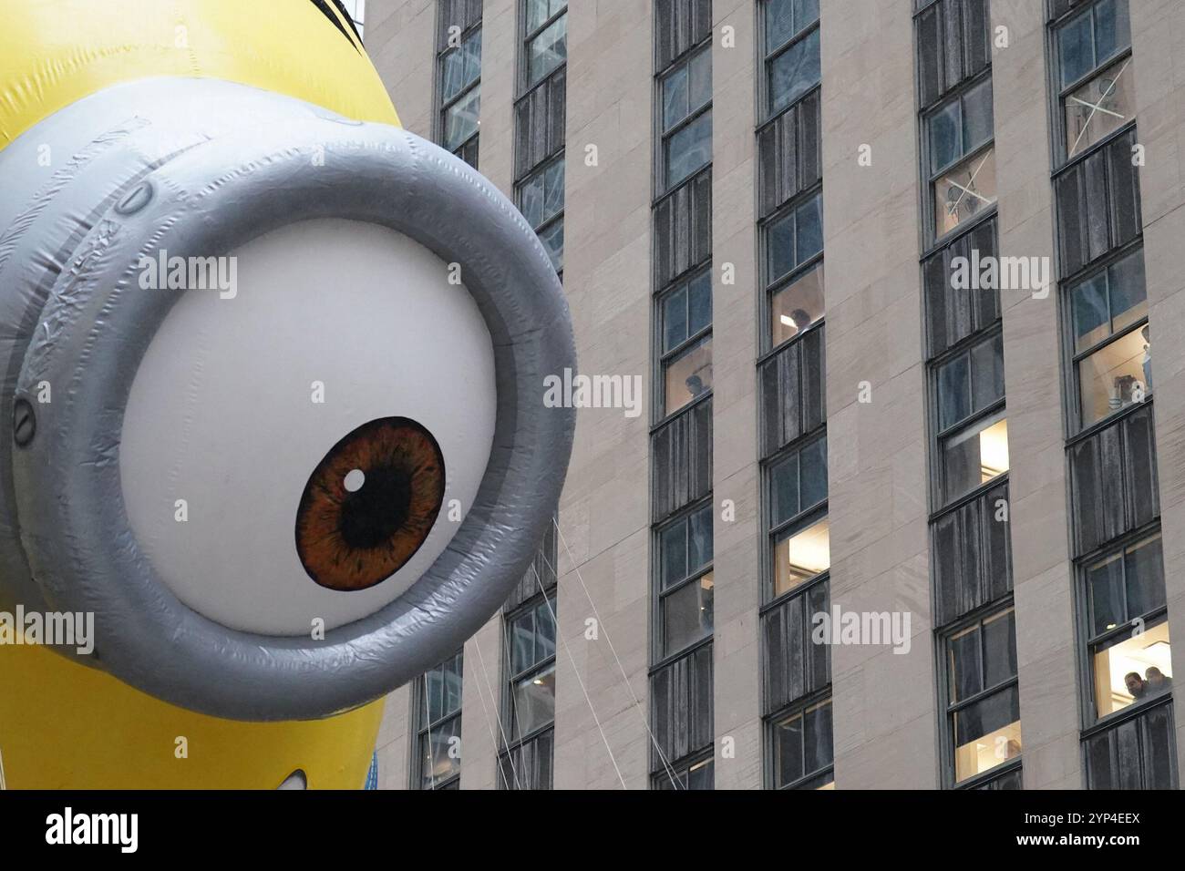 Stuart the Minion, Balloon out and about for Macy's Thanksgiving Day ...