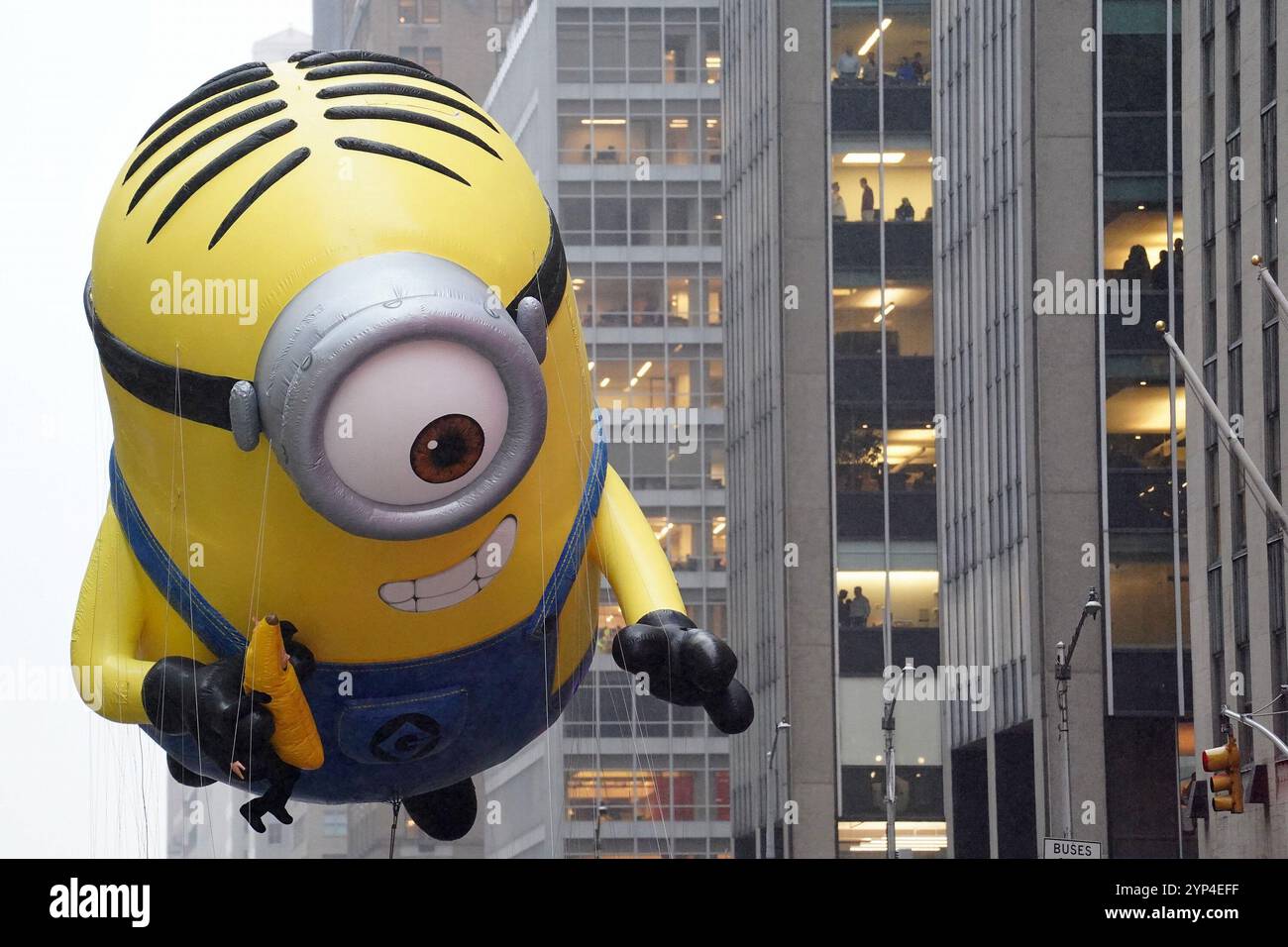 Stuart the Minion, Balloon out and about for Macy's Thanksgiving Day ...