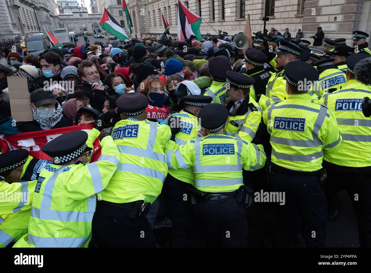 London, UK. 28 November, 2024. Police attempt to stop Palestine ...