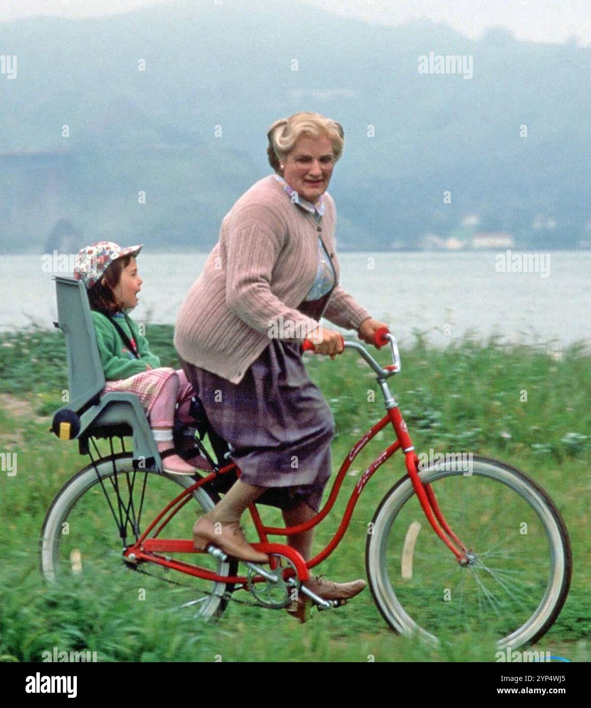 MRS. DOUBTFIRE 1993 20th Century Fox film with Robin Williams as Daniel ...