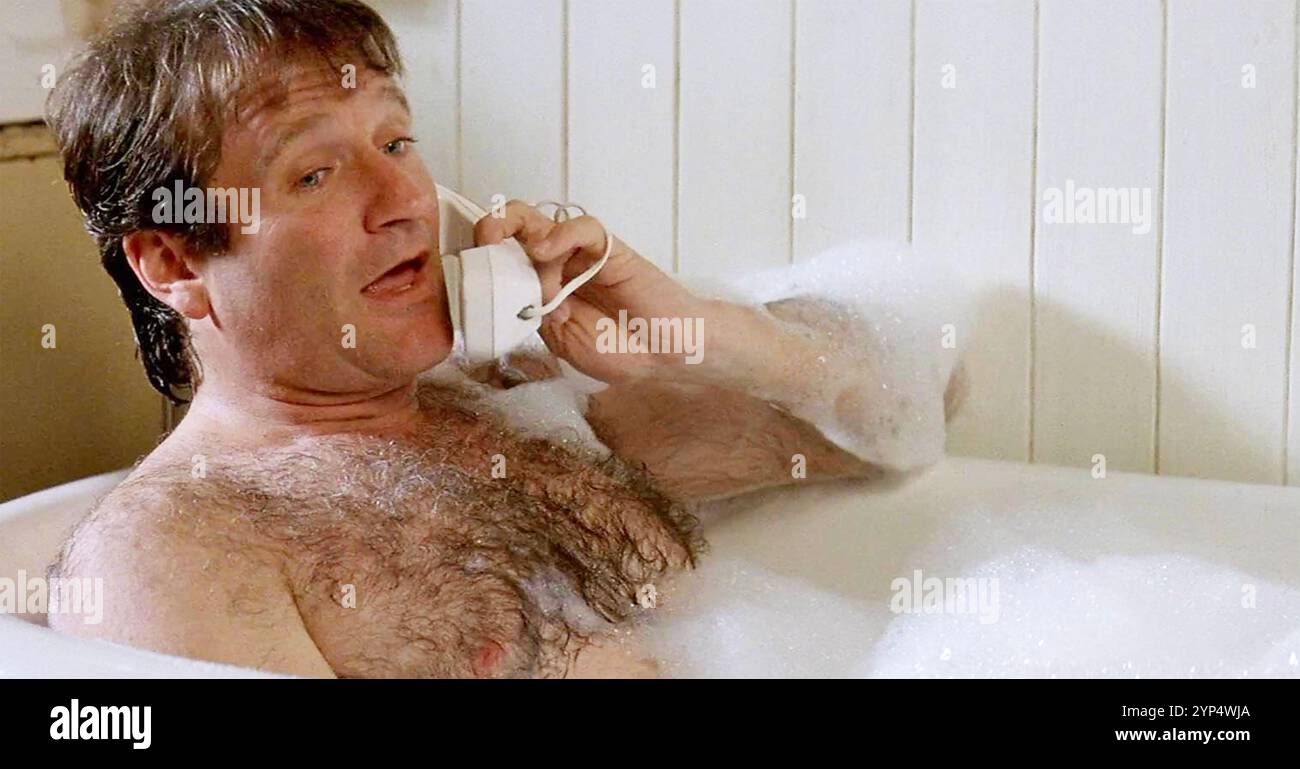 MRS. DOUBTFIRE 1993 20th Century Fox film with Robin Williams as Daniel Hillard/Mrs. Euphegenia ...