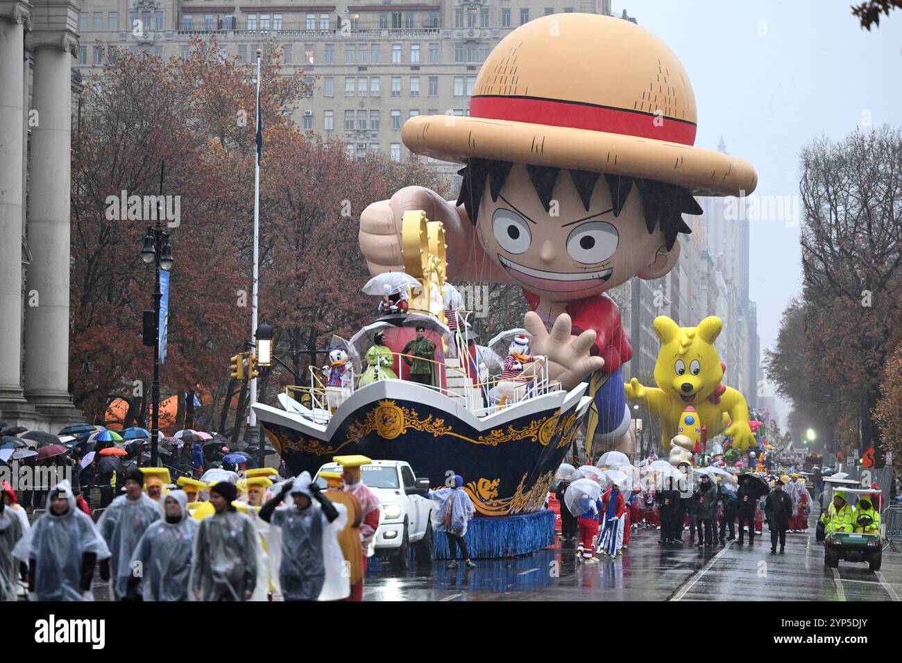 Photo by: NDZ/STAR MAX/IPx 2024 11/28/24 The Monkey D Luffy balloon ...