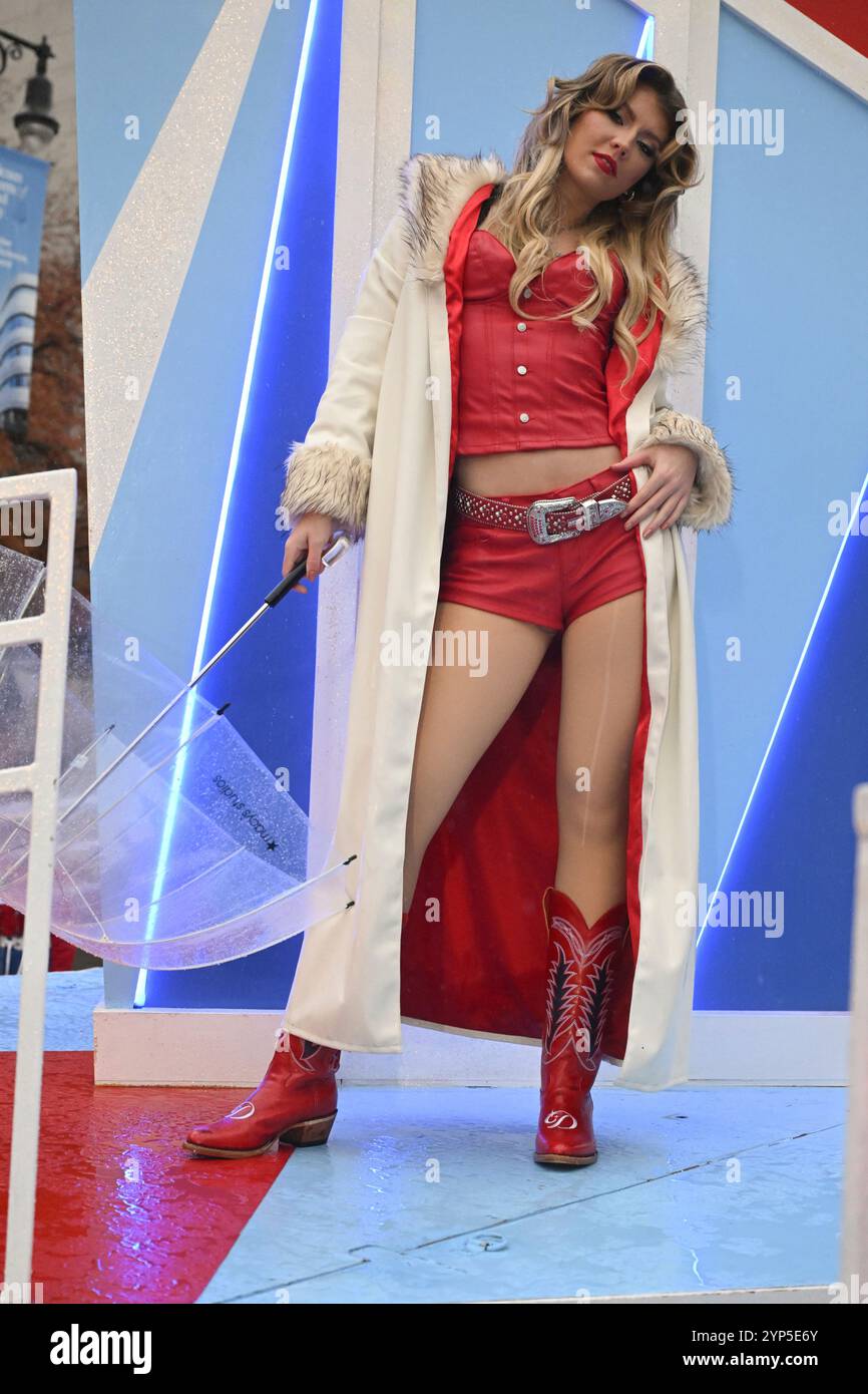 Photo by: NDZ/STAR MAX/IPx 2024 11/28/24 Dasha attends the 98th Annual ...