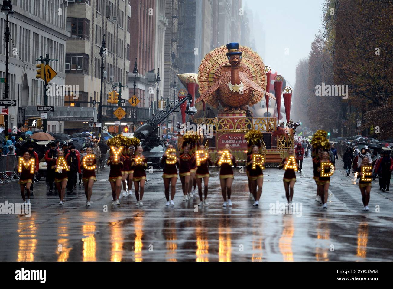 Traditional Turkey float makes its way down Central Park West during ...