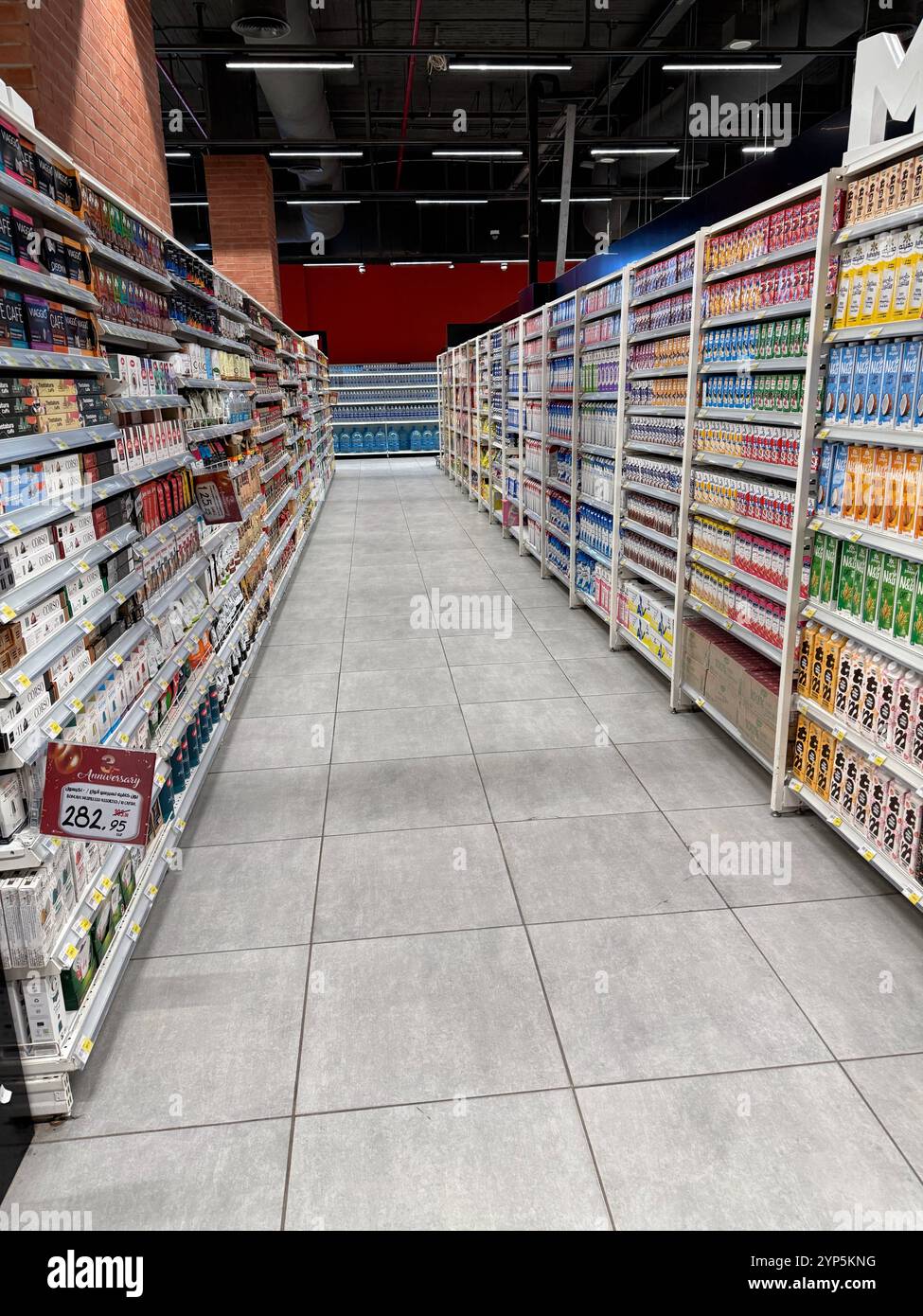 Einkaufen im Supermarkt Ägypten, 20241124, Kairo, Supermarkt ...