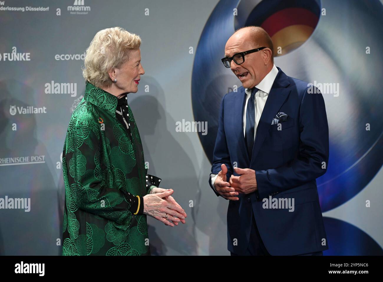 Mary ROBINSON, UN High Commissioner for Human Rights Stefan SCHULZE ...