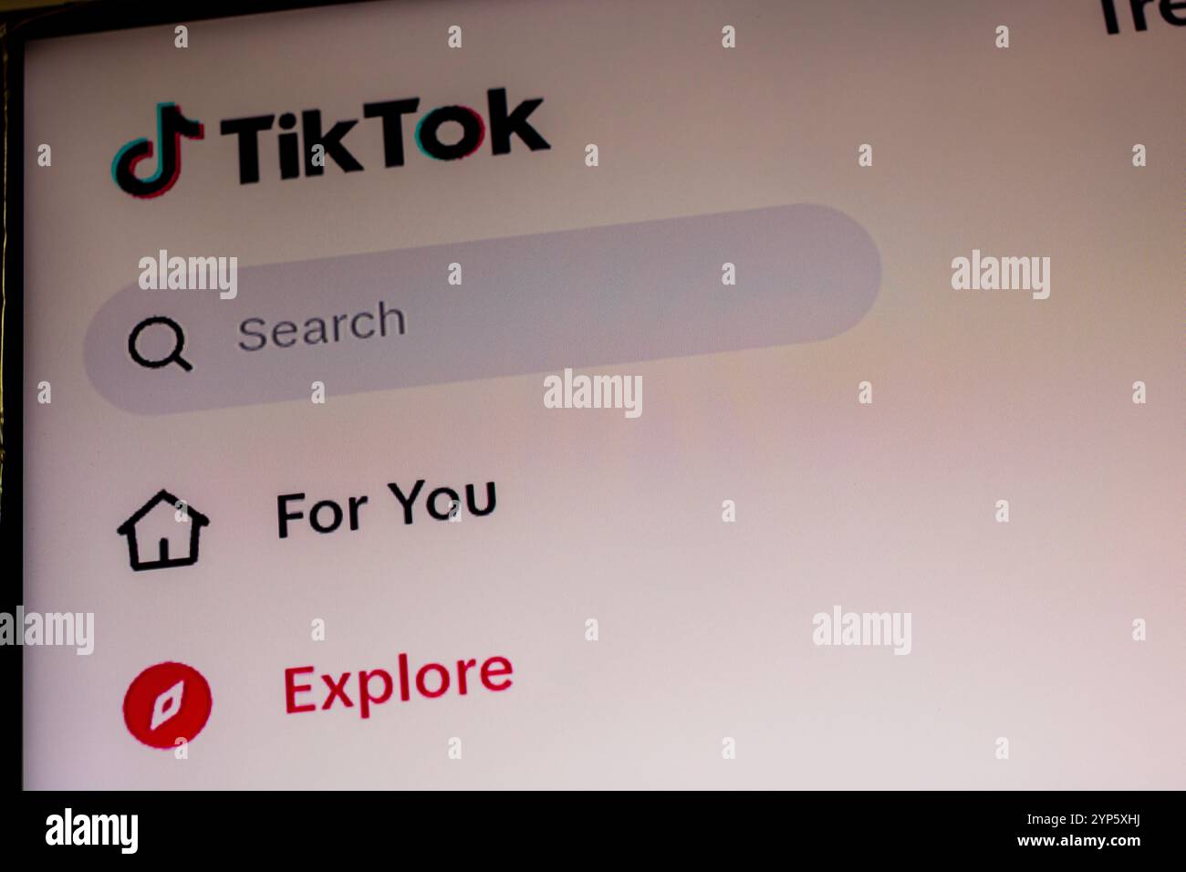 Tiktok voting trends hi-res stock photography and images - Alamy