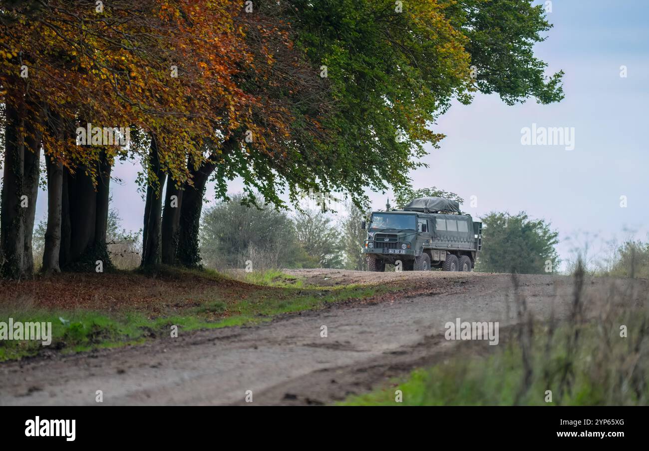 A British army Steyr-Daimler-Puch - BAE Systems Pinzgauer high-mobility ...