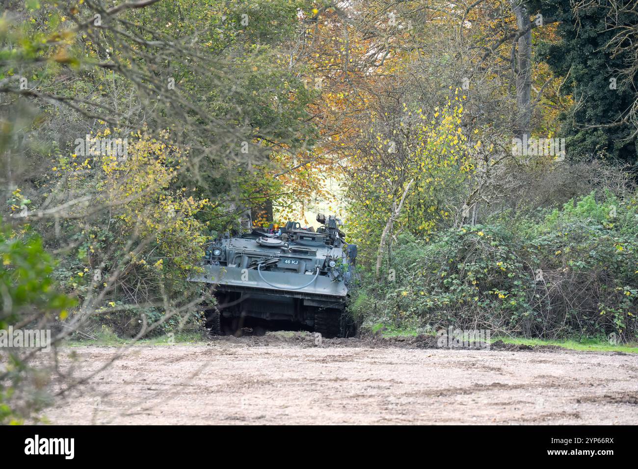 British Army Challenger Armored Repair and Recovery Vehicle (CRARRV ...