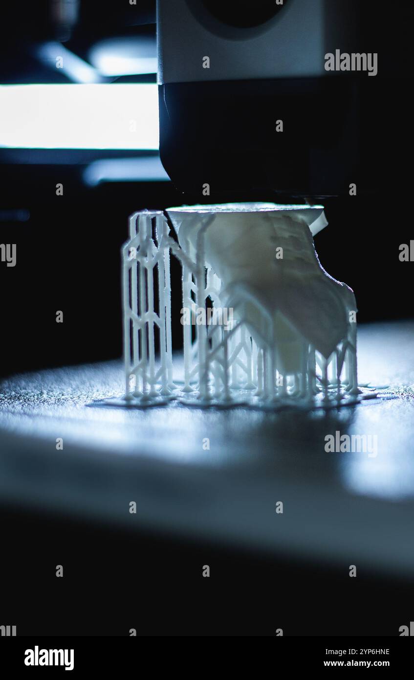 Industrial 3d printing hi-res stock photography and images - Alamy