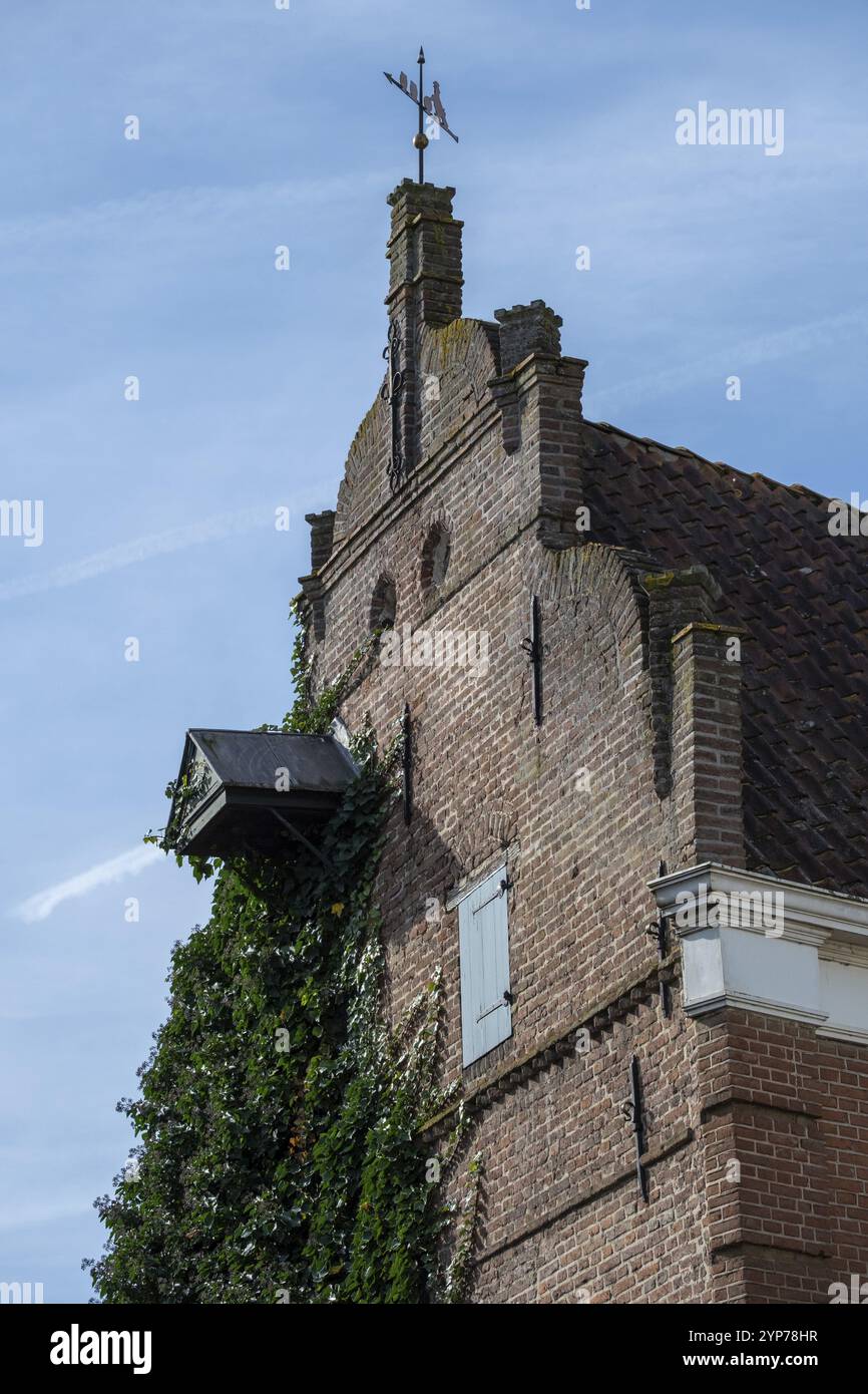 Gable of an old Dutch warehouse Stock Photo - Alamy