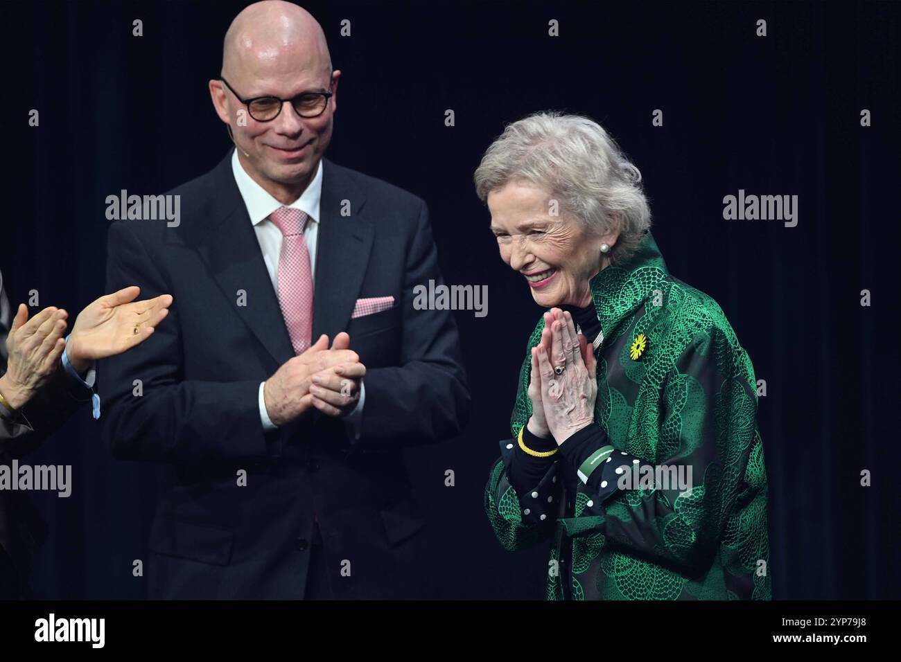 Mary ROBINSON, UN Hochkommissarin fuer Menschenrechte erhaelt den ...