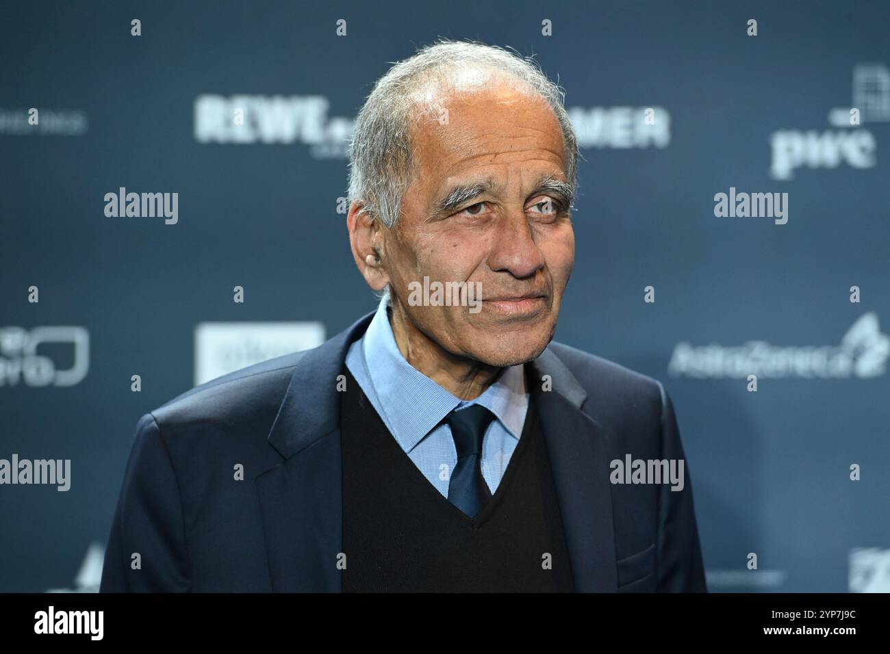 Duesseldorf, Deutschland. 28th Nov, 2024. Prof. Mojib LATIF, climate ...