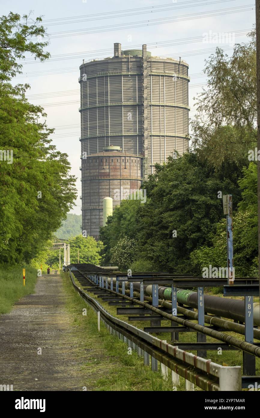 Large industrial gas tank hi-res stock photography and images - Alamy