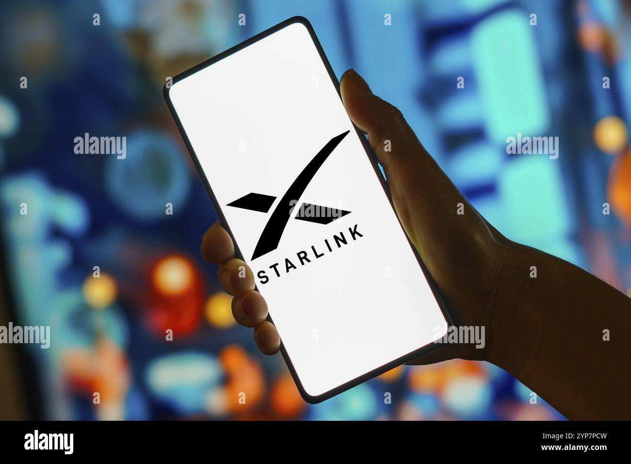 Starlink logo hi-res stock photography and images - Alamy