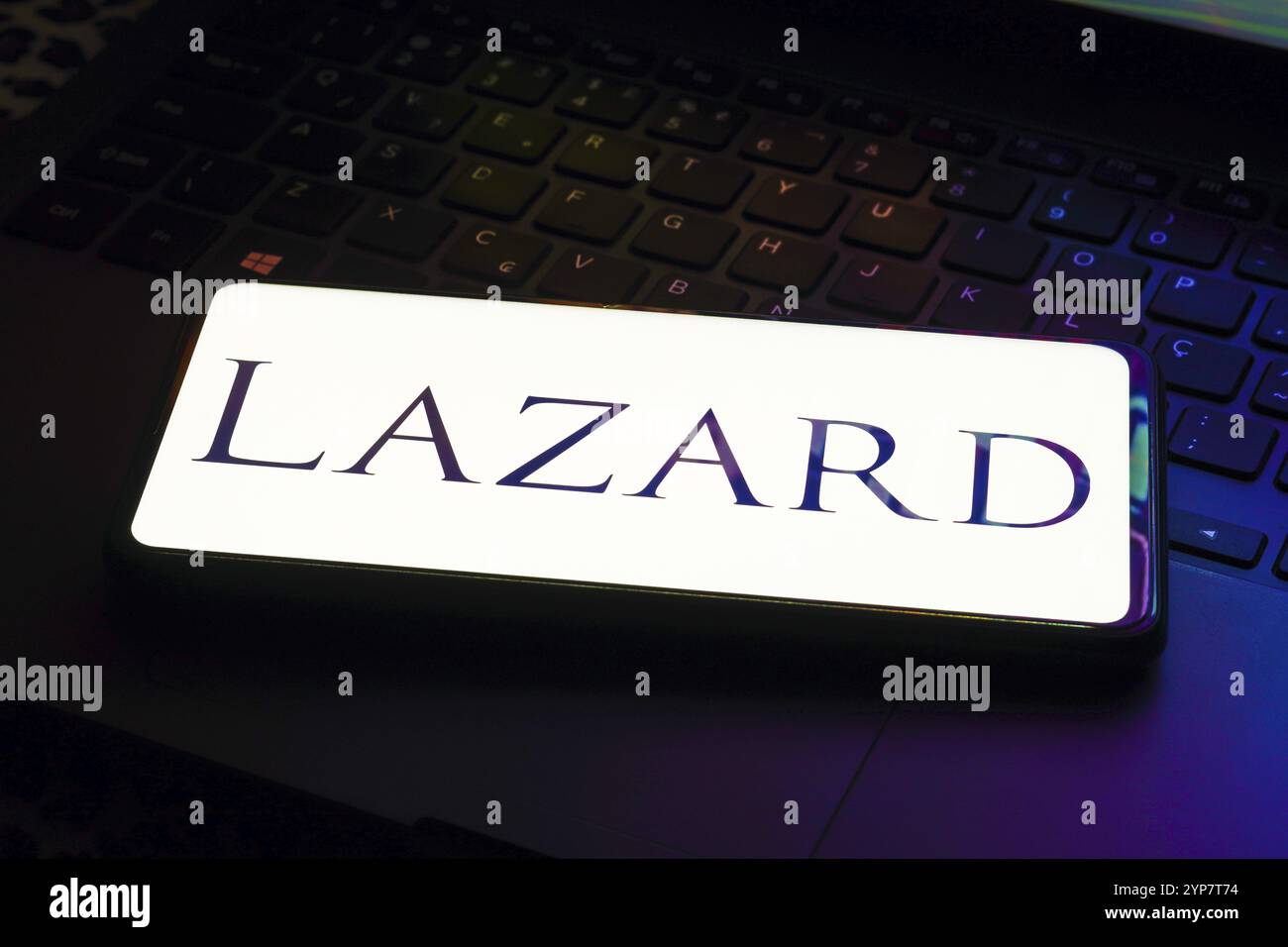 Lazard logo hi-res stock photography and images - Alamy