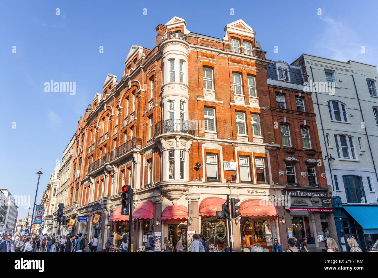 London, UK- September 19, 2024: Classic London architecture and street ...