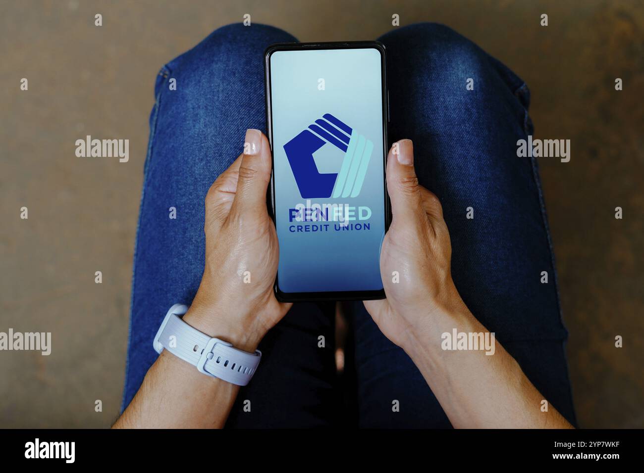 Pentagon logo hi-res stock photography and images - Alamy